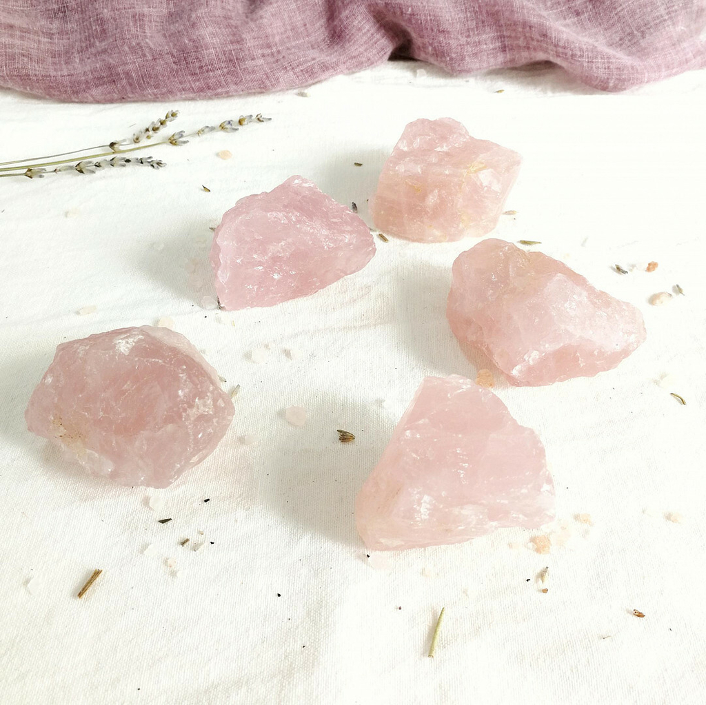 PIEDRA EN BRUTO CUARZO ROSA - Ámbar accesorios
