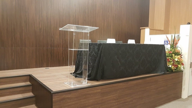 Aluguel de púlpito de acrílico