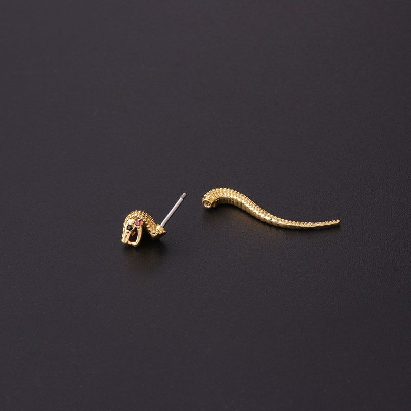 Piercing cobra