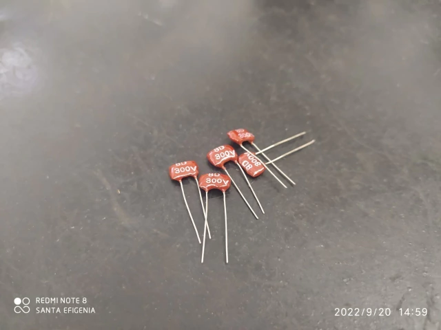 Capacitor Mica Prata 8pf/300v Tolerancia 0,5pf Icl