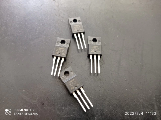 Transistor Stf13nm60n Stf13nm60 13nm60 Mosfet N 11amp 600v To220 Isolado St