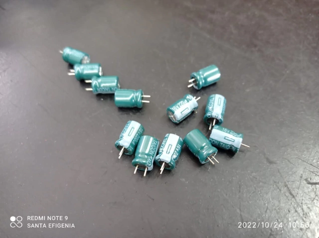 Capacitor Eletrolítico 220uf/16v 105° 8x11mm Taicon