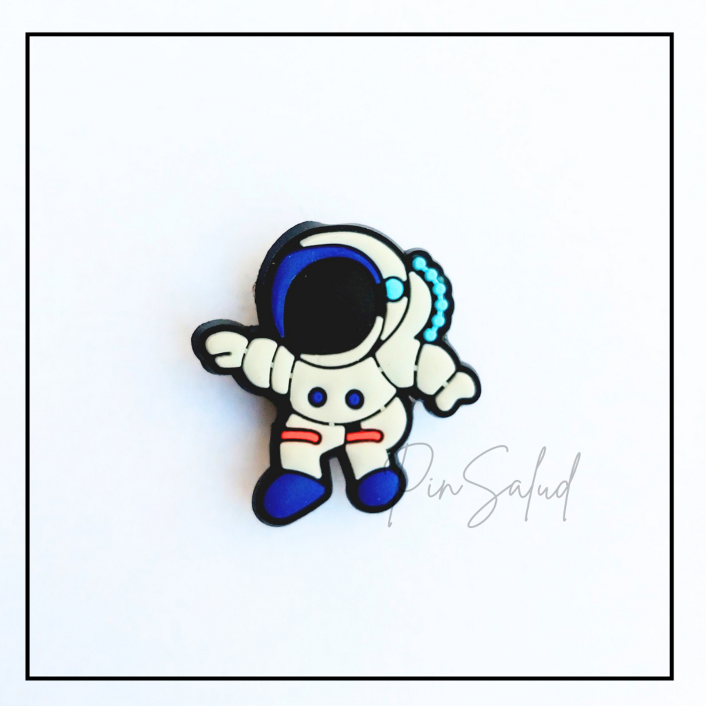Pin Astronauta- Agrega estilo y elegancia a tu atuendo