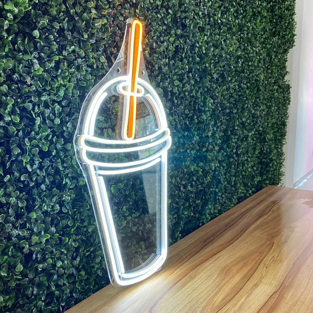 Luminária Painel Neon Led - Milk Shake 23x49cm