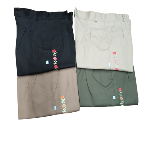 Bombachas de campo bordadas