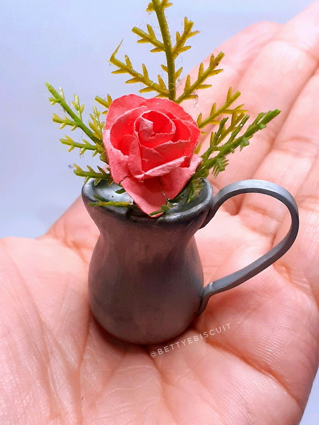 Jarro de flores para Barbie - Betty Miniaturas