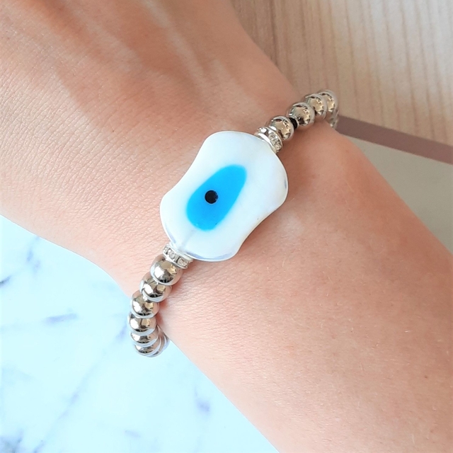 Pulsera con ojo protector