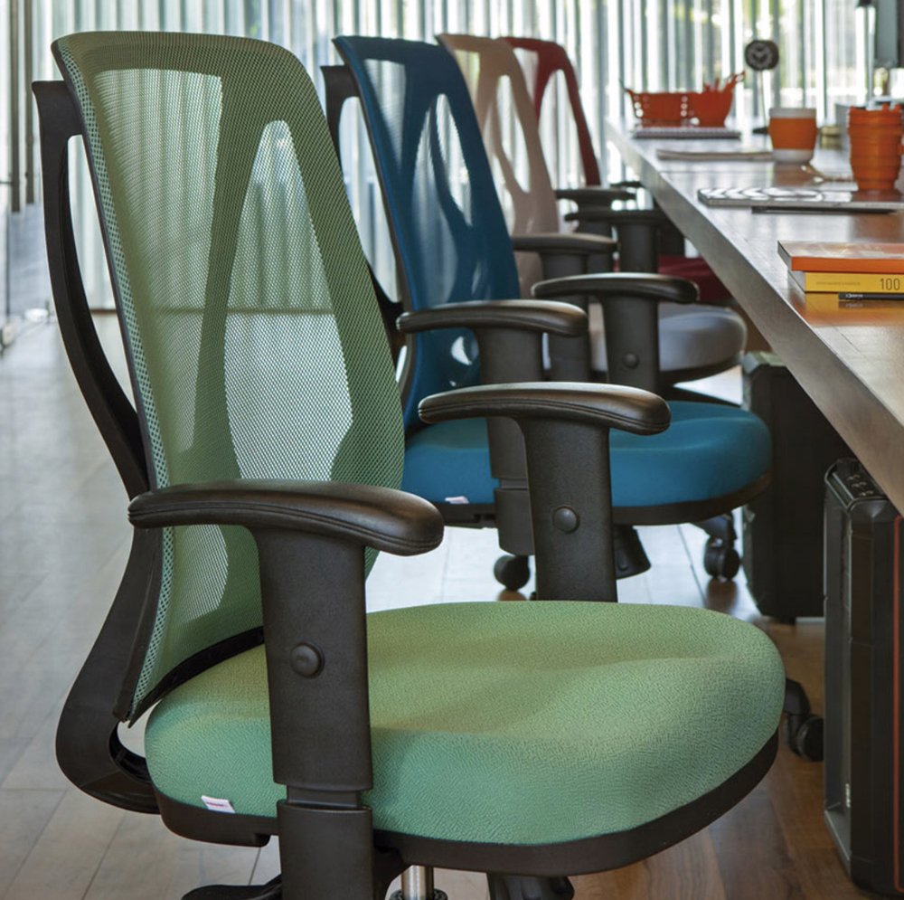 Silla Alma – Brazos regulables - Mueblin Hogar