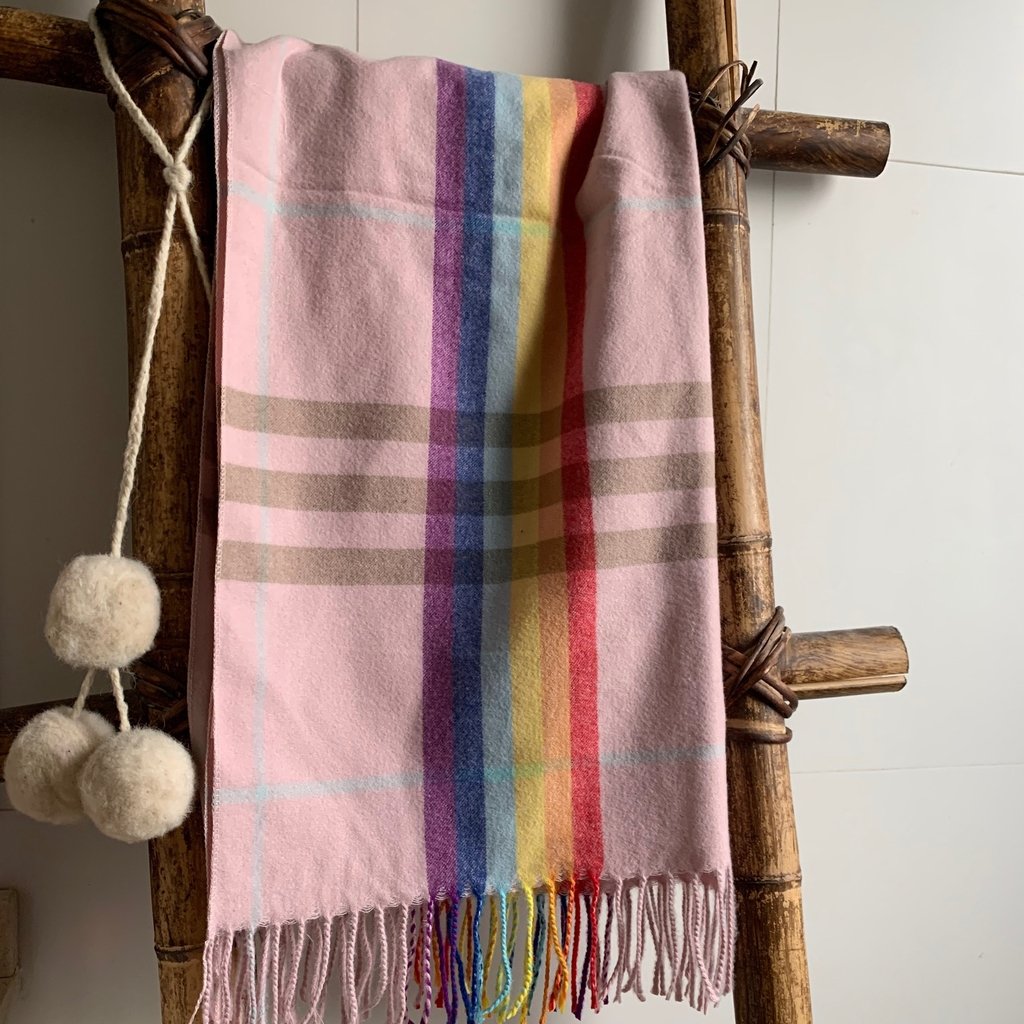 BUFANDA DE ARCOÍRIS ROSA - Comprar en Unibow Store