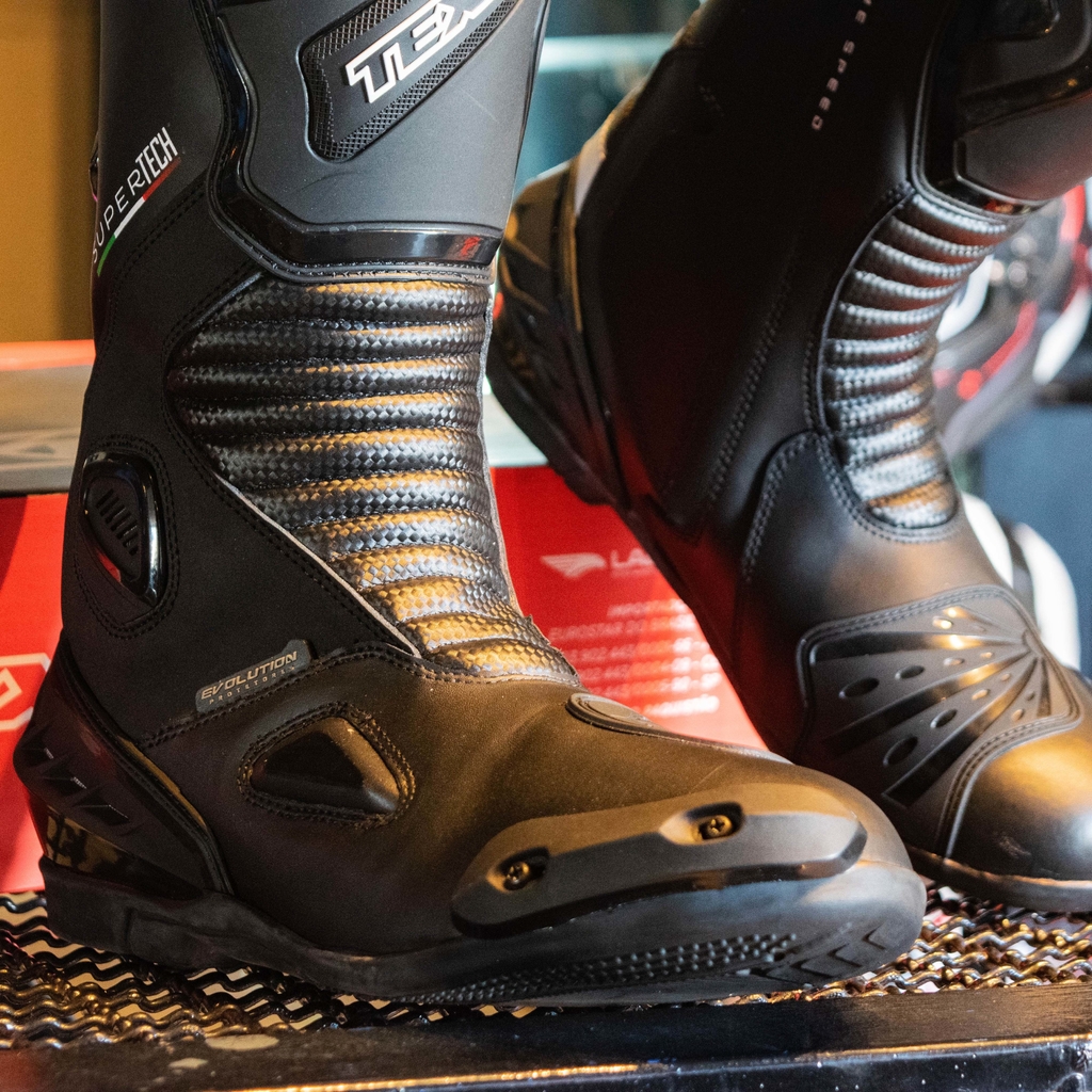 Bota Texx Super Tech V2 Preta