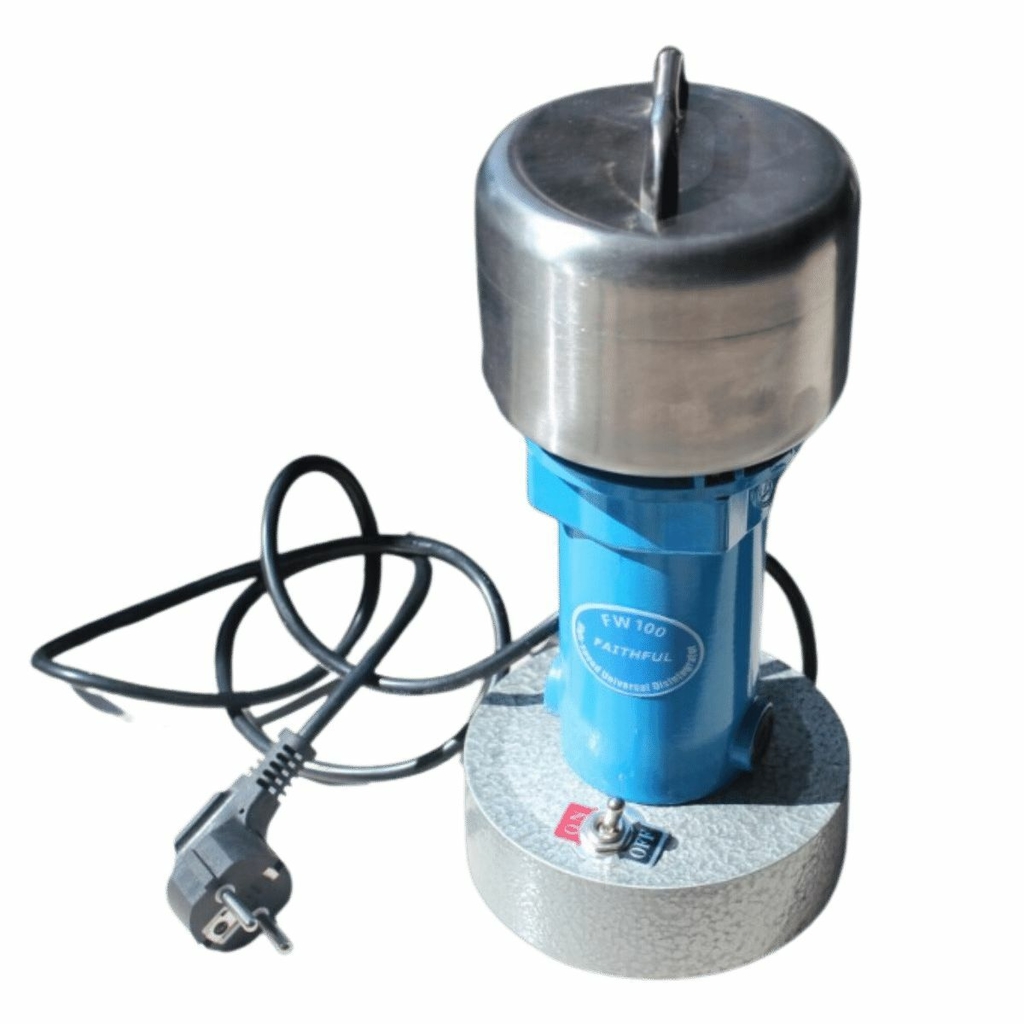 MOINHO DE USO UNIVERSAL COM CAPACIDADE PARA DESINTEGRAR ATÉ 100G DE ...