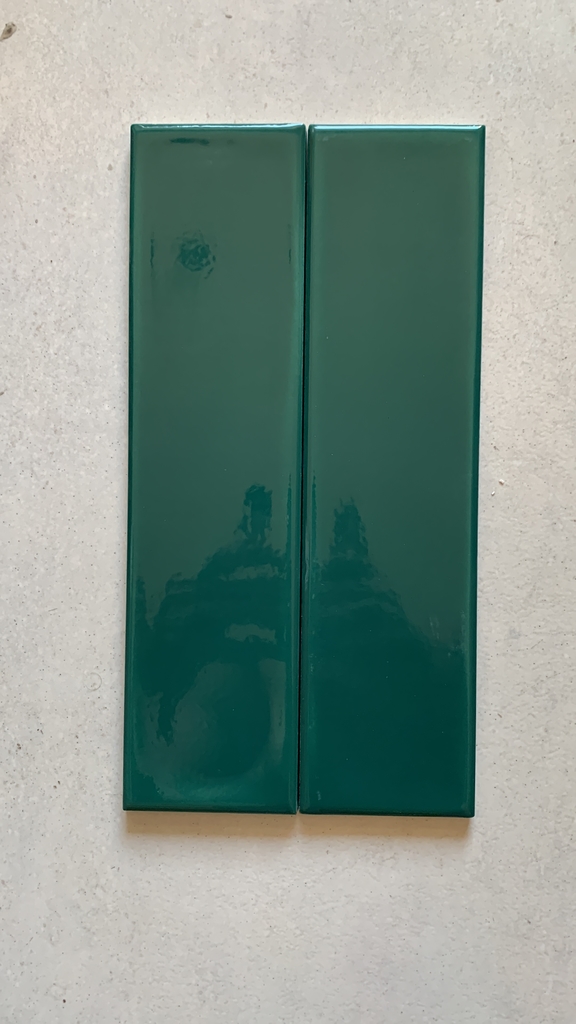 Azulejo Acuarela Iceland verde Ingles 7,7x30,5cm caja 1,17m2