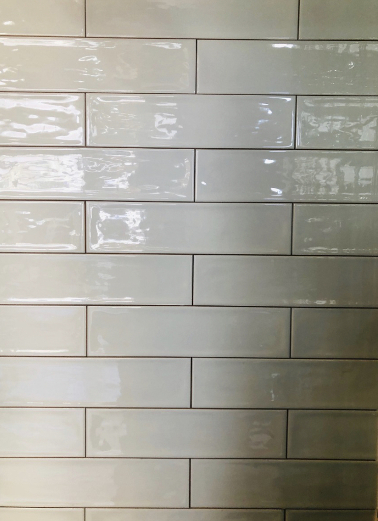 Azulejo Acuarela Iceland 7,7 X 30,5 Blanco Brillante Caja 1.17m2